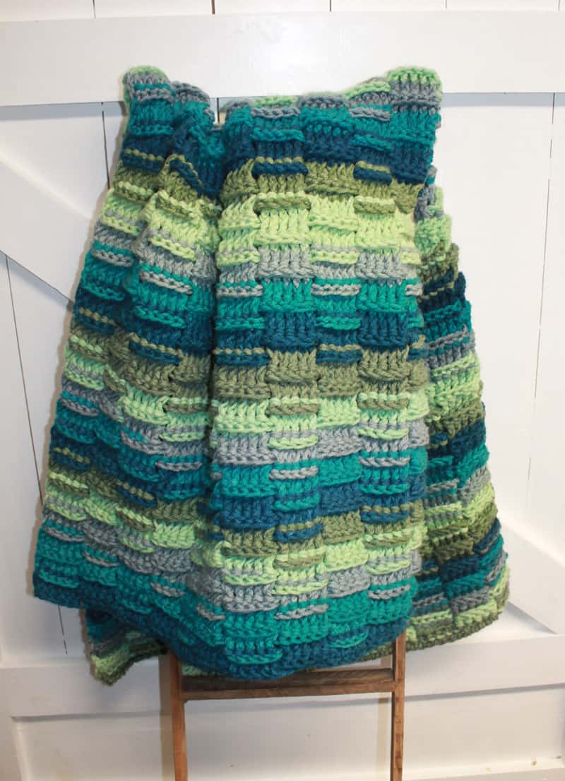 Free Woven Lines Chunky Throw Crochet Pattern: Easy Stitches - A More ...