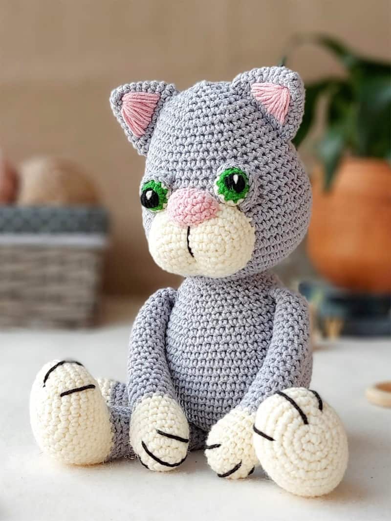 35 Adorable Crochet Cat Patterns: Beginner Crocheting Toy Tips - A More ...