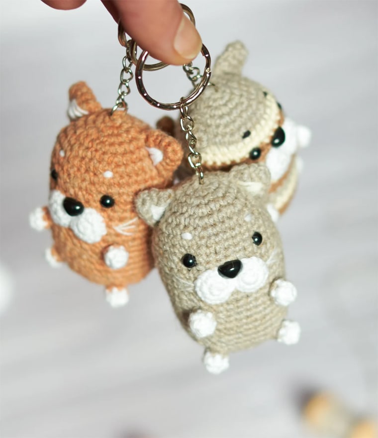 The Best 33 Quick & Easy Keychain Crochet Patterns - Cute Ideas - A ...